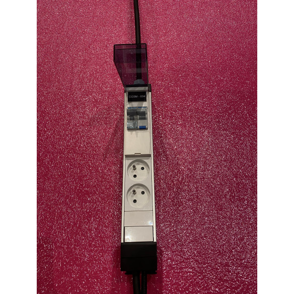 Prises et rallonges-Disjoncteur 30MA & Prises - Solutions Tech Prod ...